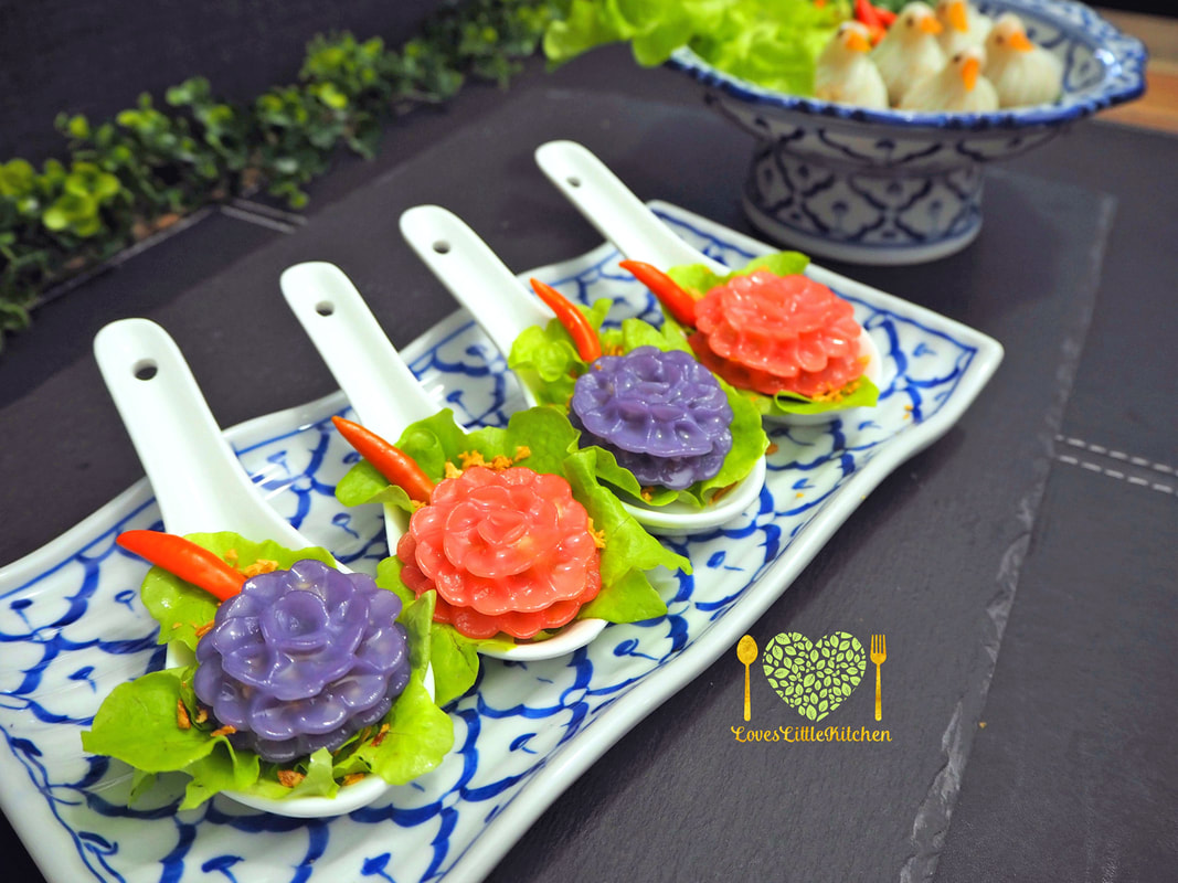 Thai Steamed Dumpling Recipe: Khanom Chor Muang (ช่อม่วง), Khanom Jeab ...